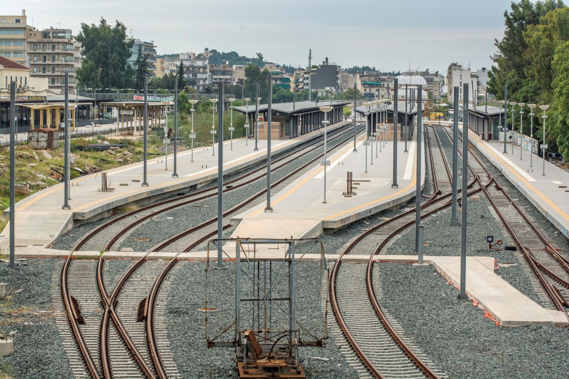 Εγαινιάστηκαν οι νέοι σιδηροδρομικοί σταθμοί Αθηνών (Σταθμός Λαρίσης ...