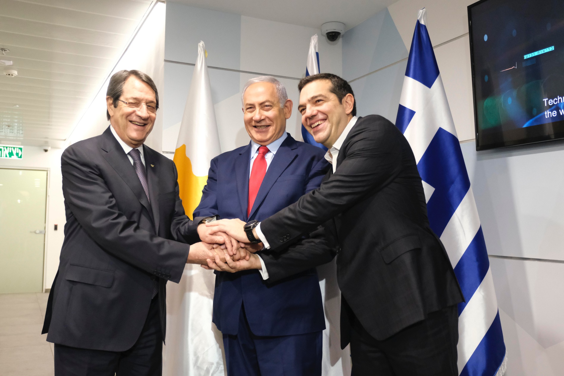 «Η συνεργασία Ελλάδας-Κύπρου-Ισραήλ είναι πλέον στρατηγικού χαρακτήρα ...
